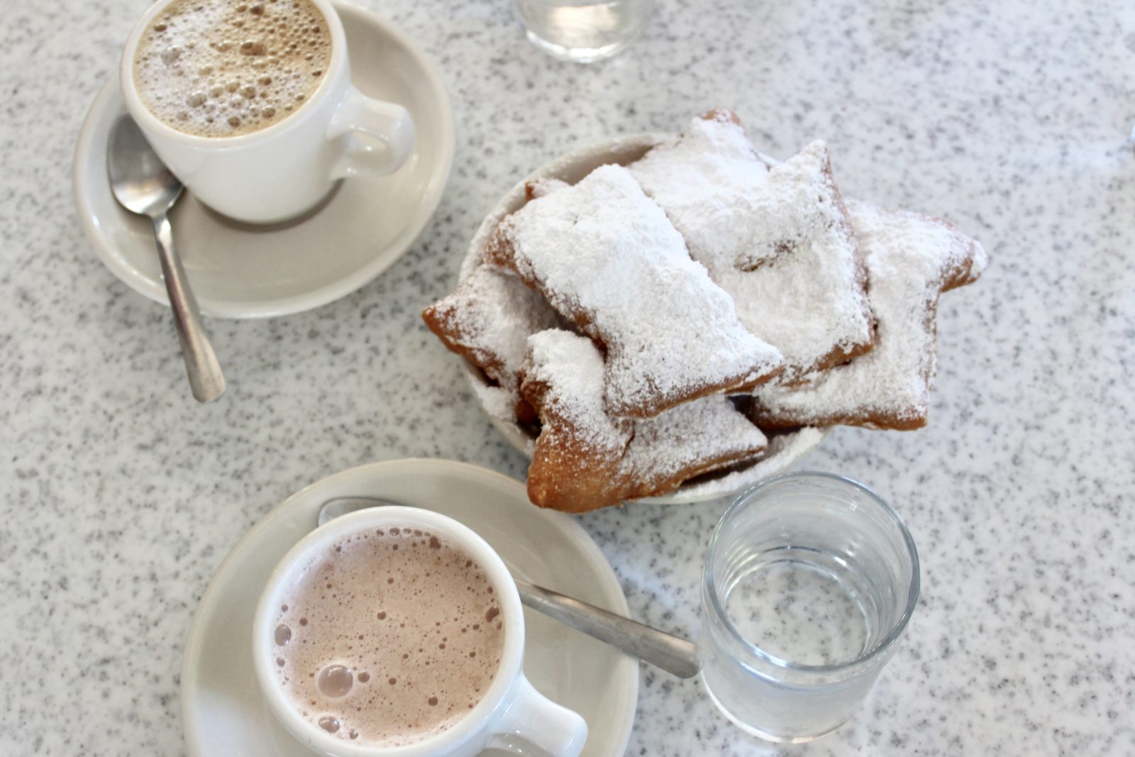 Everything You Need To Know Before You Go To Café Du Monde - Life on ...